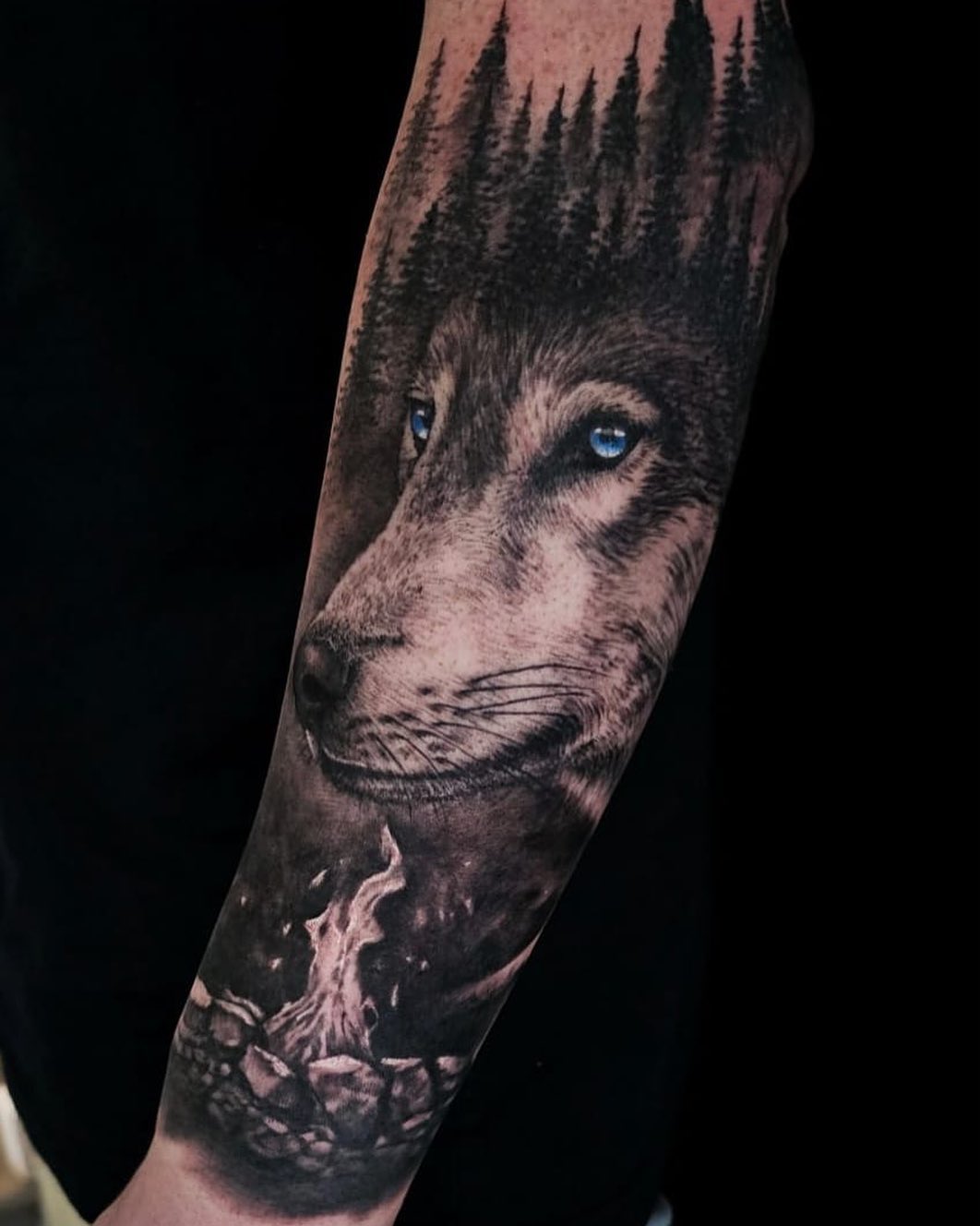 Realistic Wolf Forearm Color Tattoo - TattoosAll